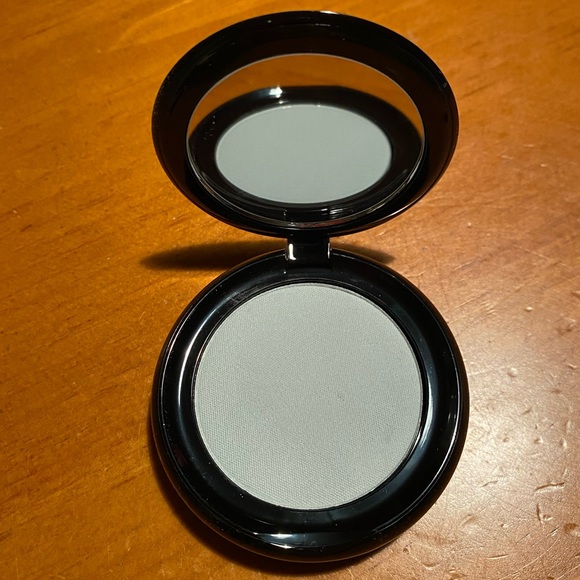 Marc Jacobs | Makeup | Marc Jacobs Omega Shadow Eyeshadow Smoke | Poshmark